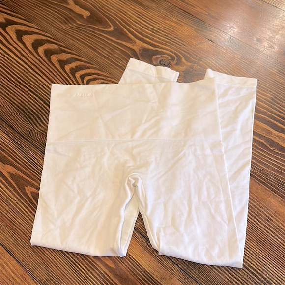 Slim Me | Pants & Jumpsuits | Slim Me By Memoi Womens S White Shape ...